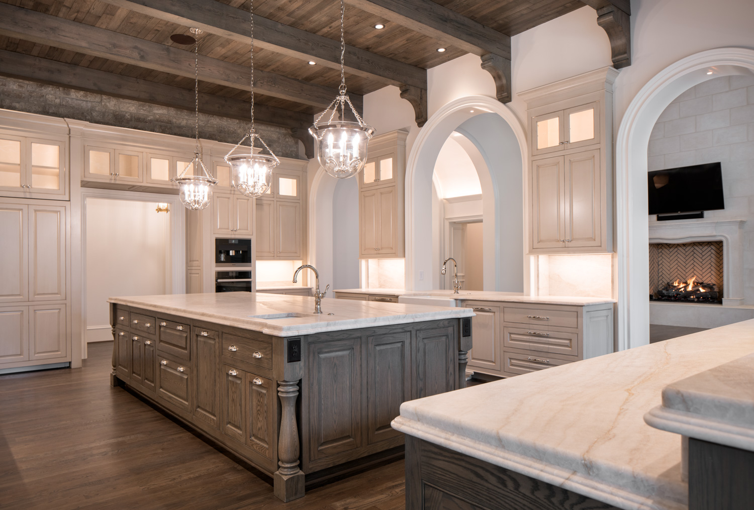 Southern Coatings | Wood Refinishing & Finishing in the Carolinas